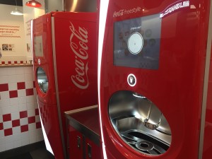 Llega a España la máquina de Coca-Cola que sirve refrescos de más de 100 sabores