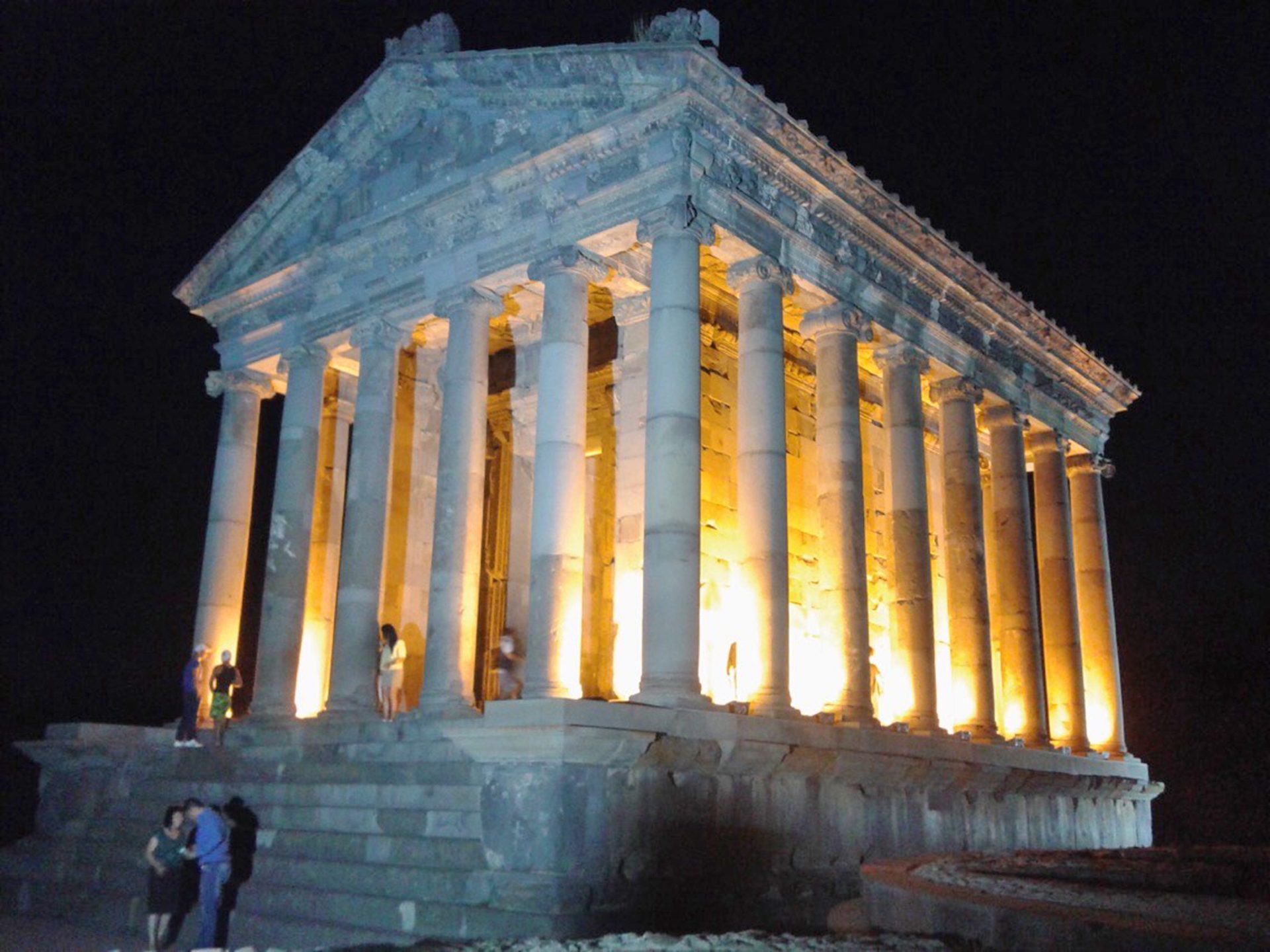 Templo de Garni, superviviente de santuarios paganos de Armenia