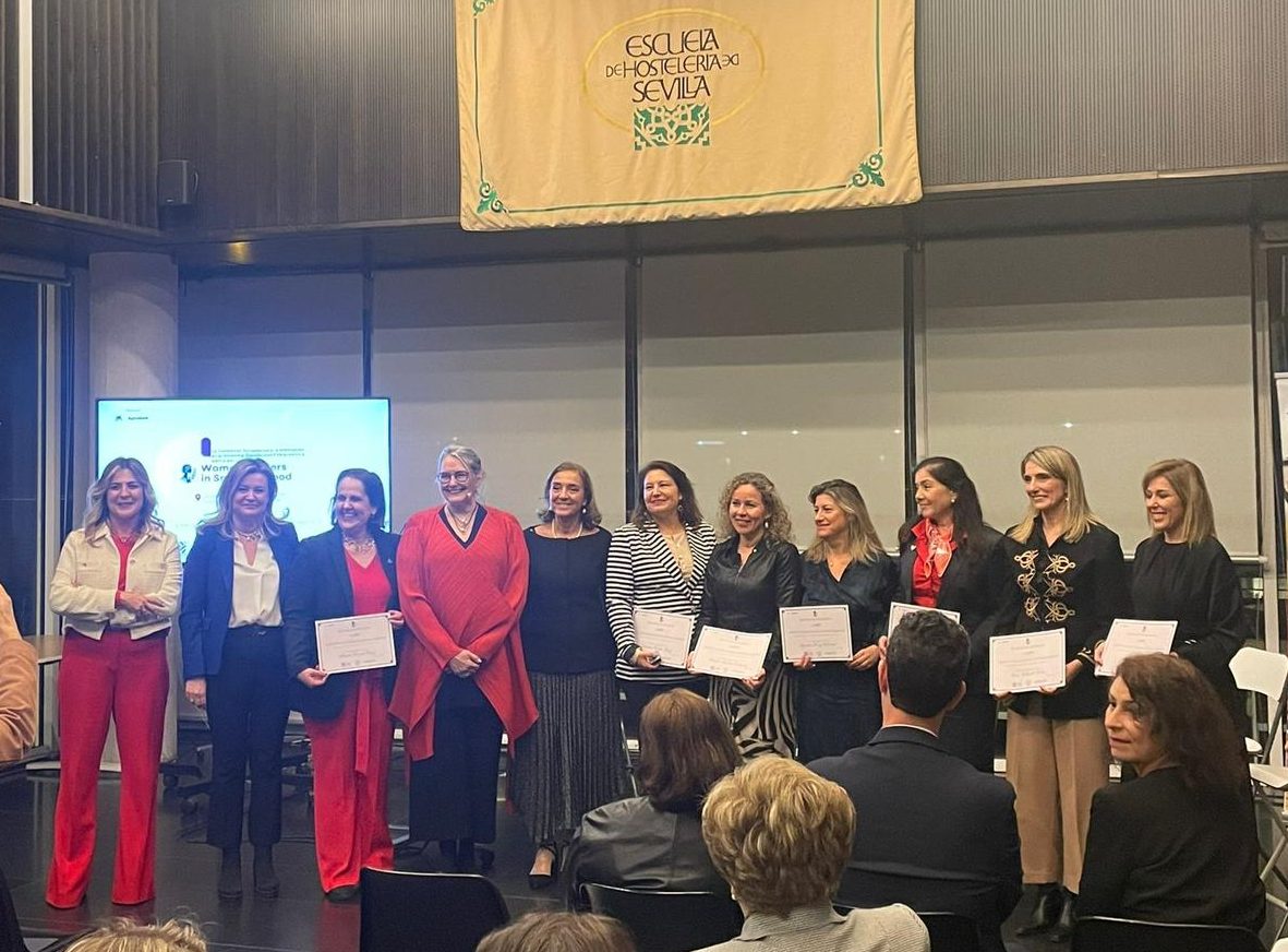 Intec otorga sus primeros premios a las mujeres líderes en agricultura y tecnología