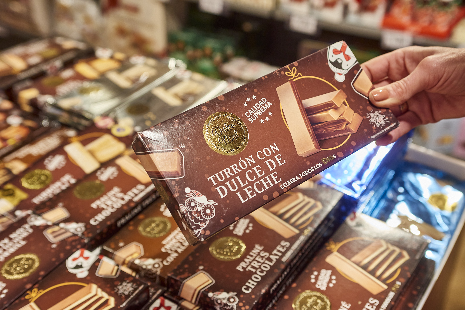 Feliz y larga Navidad... turrones, cava y mantecados reaparecen cada ...